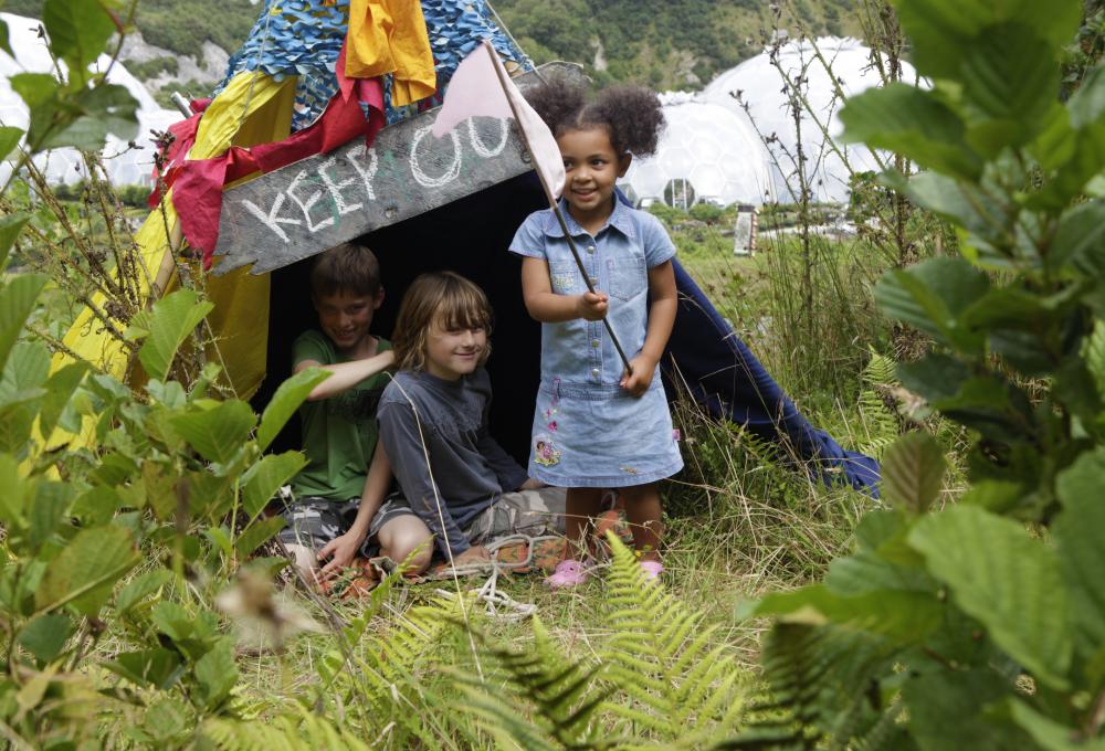 How to build your own den | Eden Project